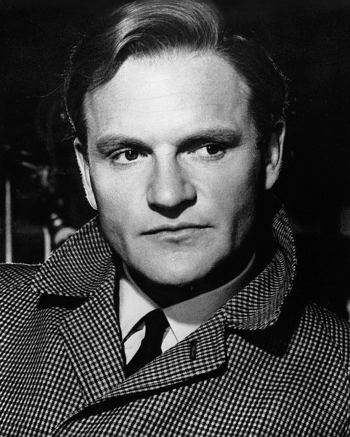 Julian Glover — RADA