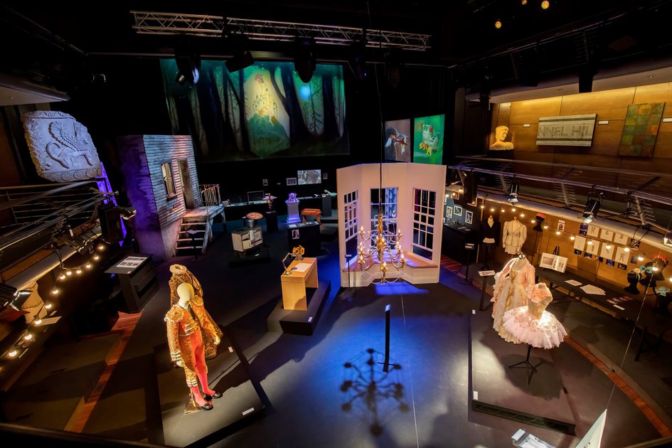 FdA in Technical Theatre & Stage Management — RADA